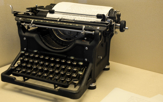 Typewriter – small | Dan Nielsen